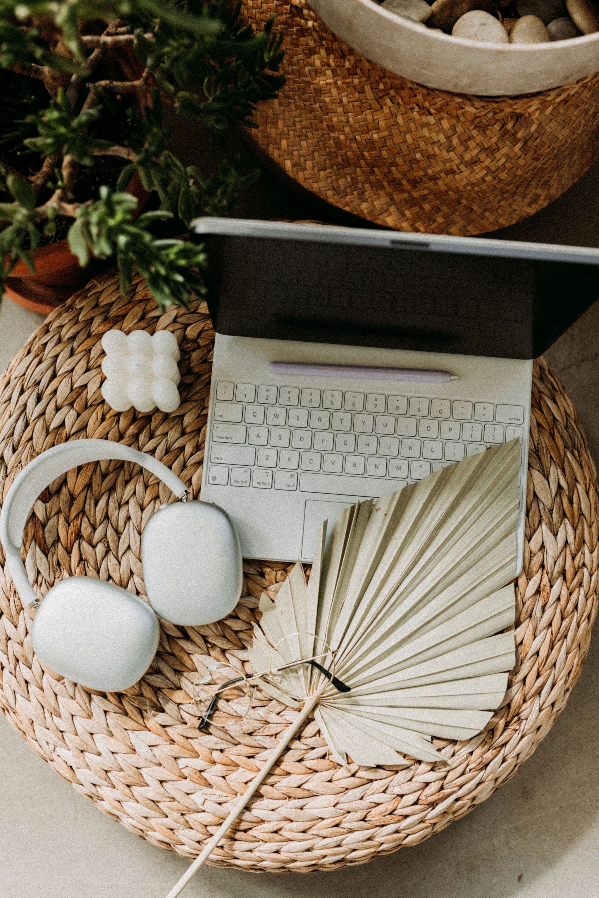 December 2024 Wallpapers – KDigitalStudio